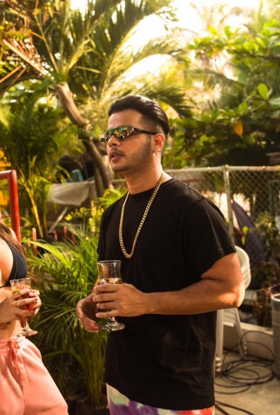 Conocé a Dakis, el empresario cartagenero detrás de artistas de la ...