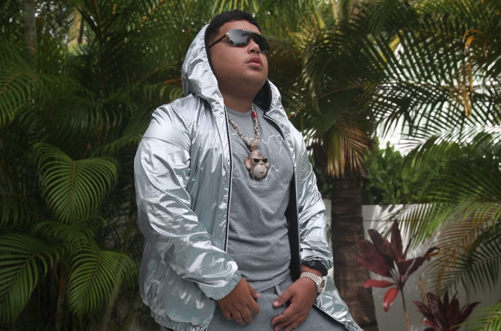 Elias Monkey presentó su nuevo tema, "Después de las 12" | Billboard ...