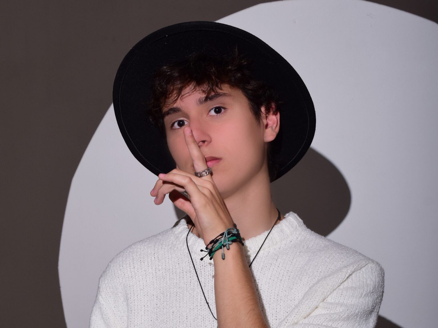 Ryan Cox: primeros pasos en la industria, un éxito inesperado y su nuevo álbum - Billboard ...