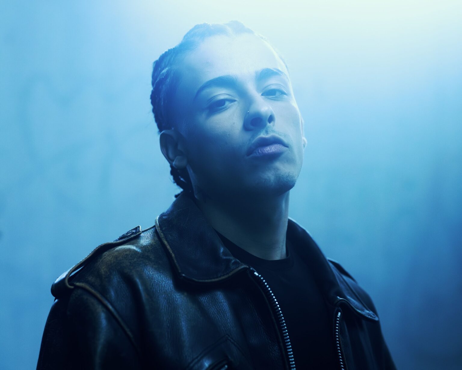 Trueno estrenó su nuevo álbum «El Último Baile»: Reflexión, referencias ...